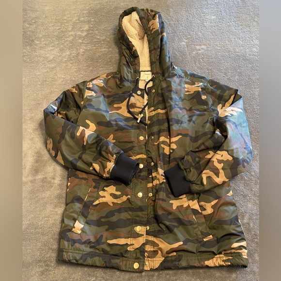 Forever 21 | Jackets & Coats | Forever 2 Camo Fleece Jacket Coat | Poshmark